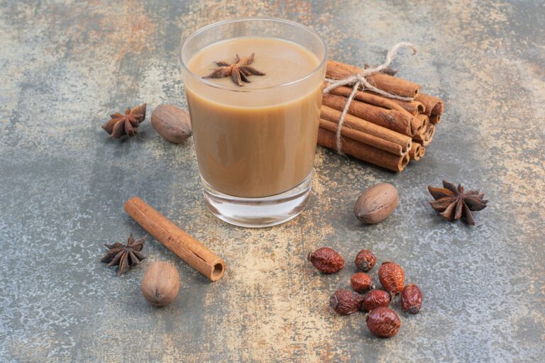 Chá indiano (Chai): como preparar o tradicional sabor da Índia em casa ...